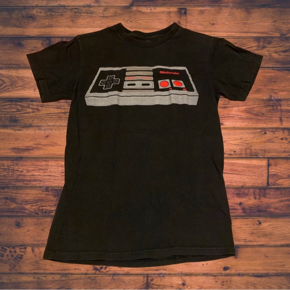 Hot Topic | Shirts | Nintendo Vintage Nes Snes Controller Shirt Retro ...